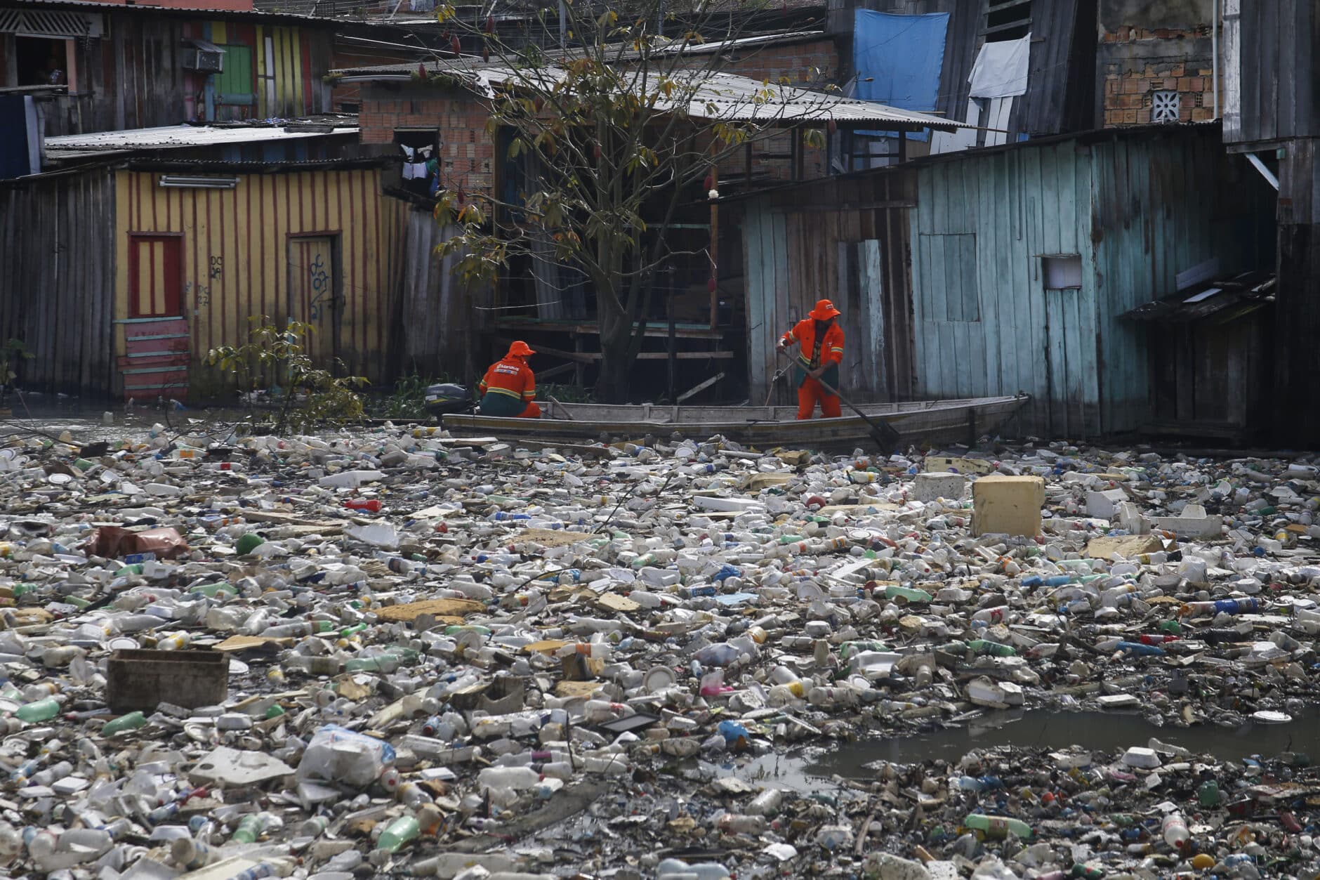 Negotiators take first steps toward plastic pollution treaty ...